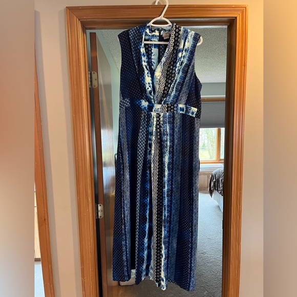 Chico's | Dresses | Maxi V Neck Dress From Chicos Size 2 In Chicos ...